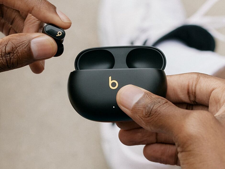 Tai nghe Beast Studio Buds Plus chính hãng